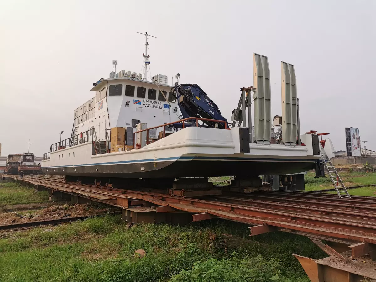 COFED MPV (MULTIPURPOSE VESSEL) (CONGO - AFRICA) - TWO VESSELS ...